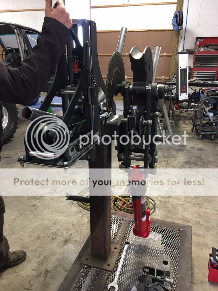 JD2 Model 32 Stand | Pirate 4x4